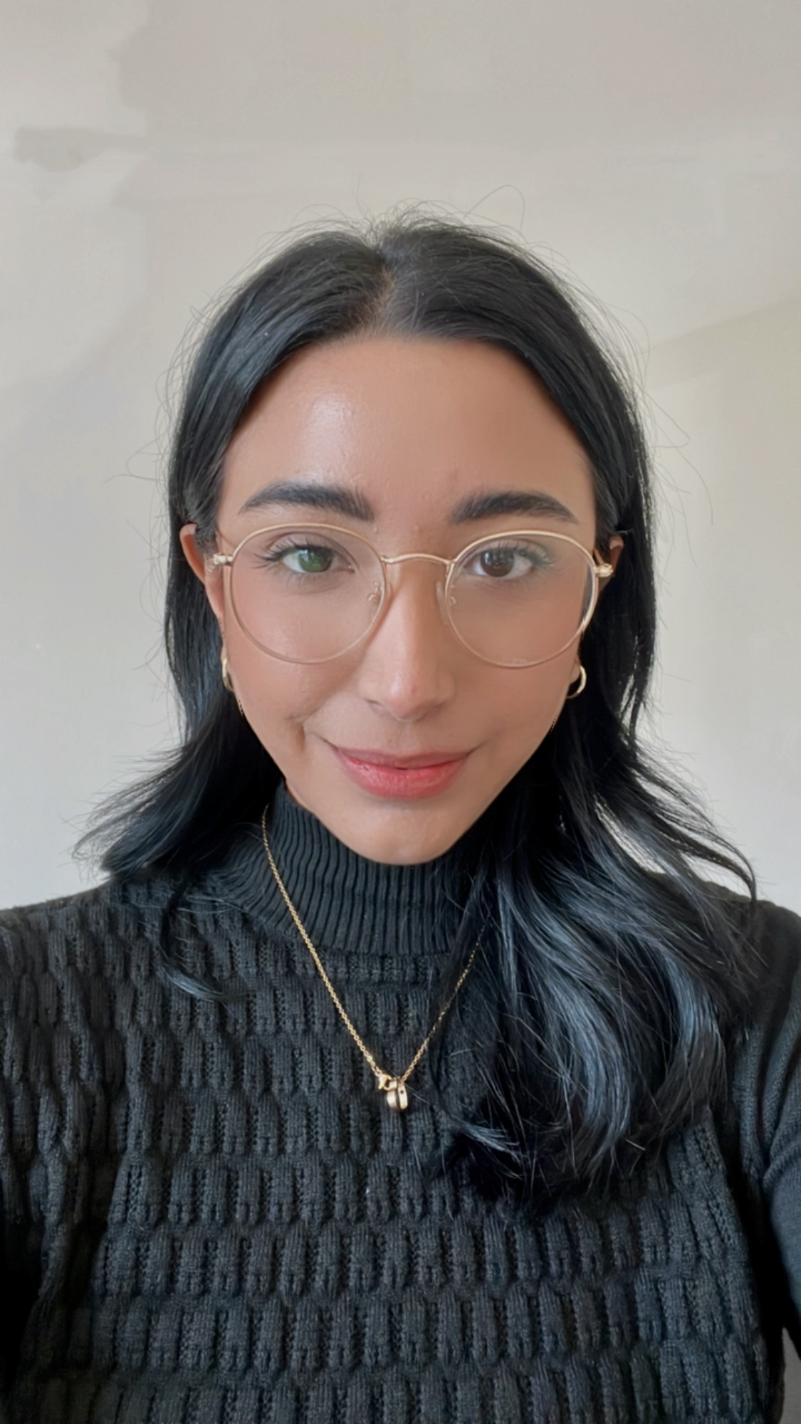 alondra acosta - High Level Talent